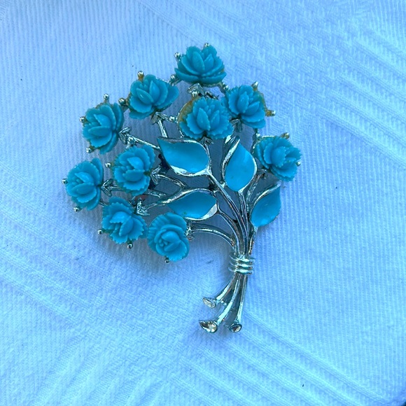 JJ Jonette | Jewelry | Vintage Jj Jonette Carved Blue Flower Enamel ...